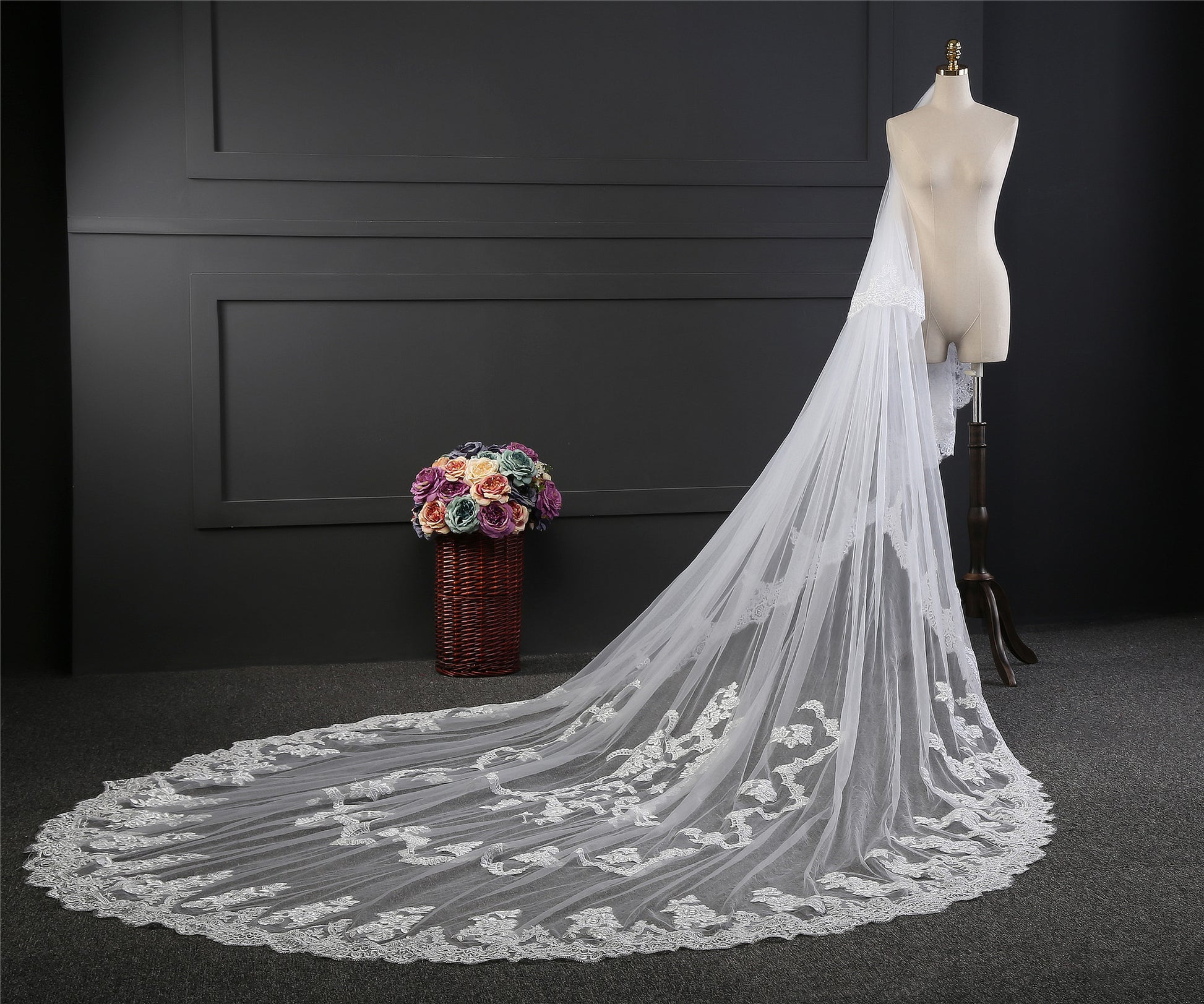 Luxurious wider wire lace cathedral bridal veil – MakerryBridal