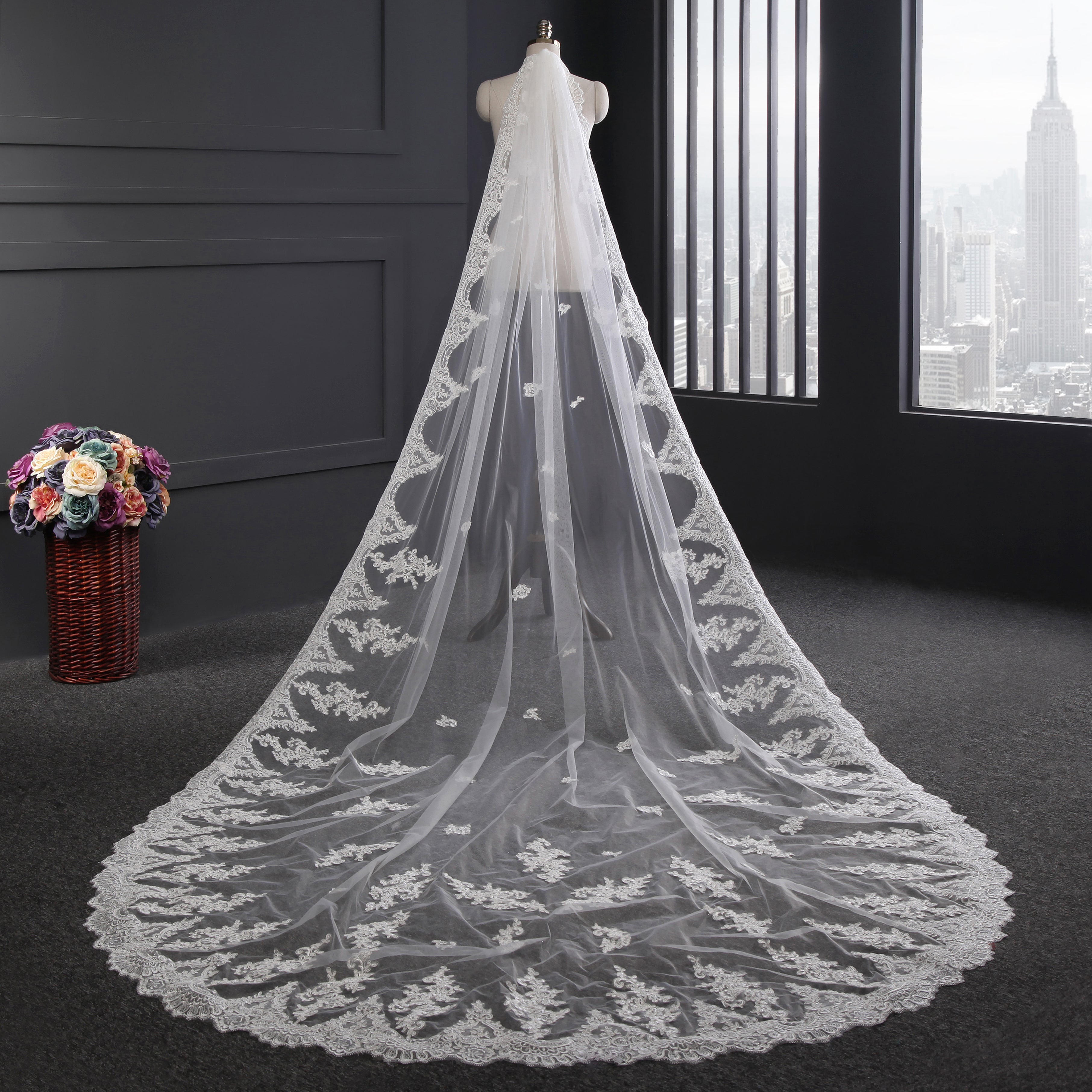 Elegant Lace Long Side Bridal Veil with Comb – MakerryBridal